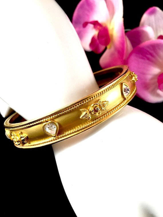 Stunning ELIZABETH TAYLOR Signed Gilt Gold Tone & Swa… - Gem