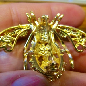 JOAN RIVERS Large Lilac Flower Garden BEE Brooch Pin W/ Small Bee ...