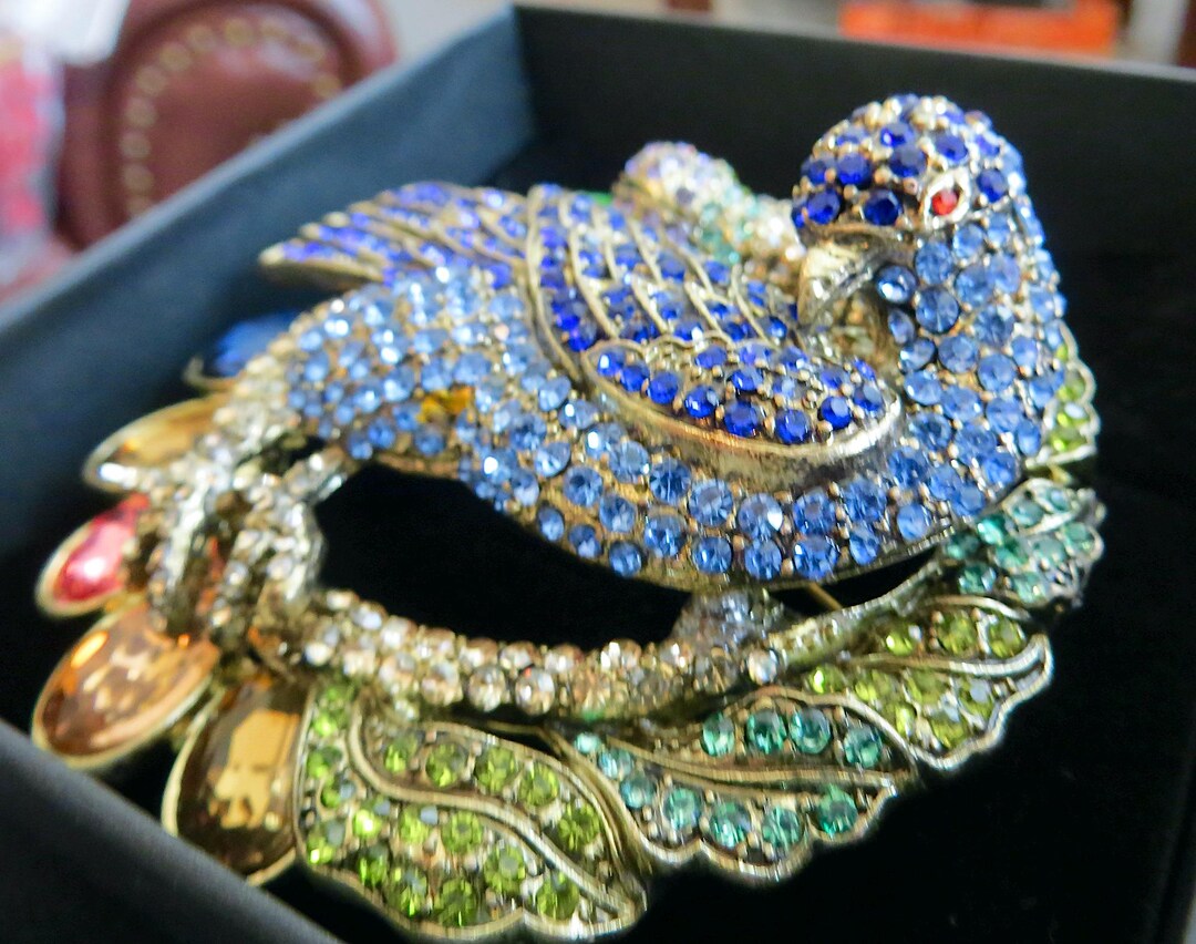 Retired HEIDI DAUS Signed Lg 3" Peacock Bird Encrusted Blue Crystal ...