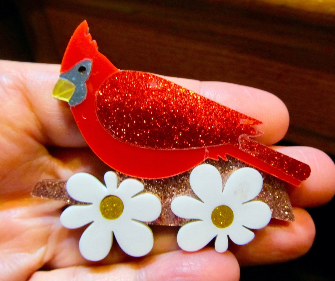 Figural RED CARDINAL Bird & White Daisy Flowers Stacked Lucite and ...