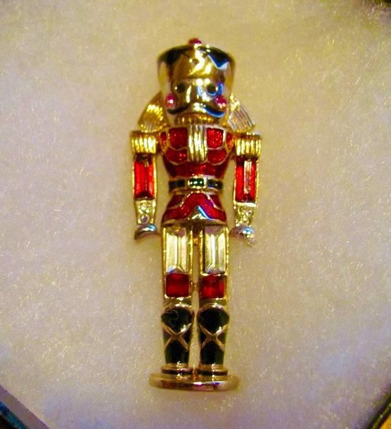 Vintage MONET Signed Nutcracker Soldier Christmas Holiday Pin - Etsy