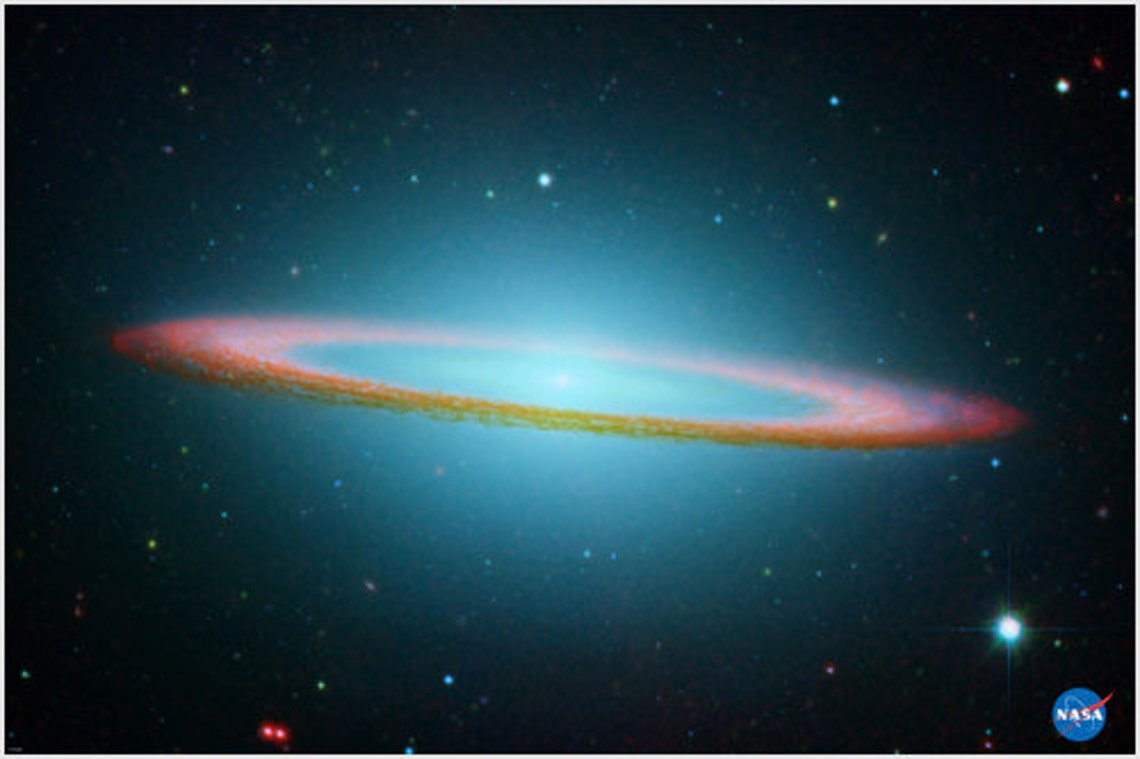 Hubble Outer Space Telescope Spectacular Photography Sombrero Galaxy ...