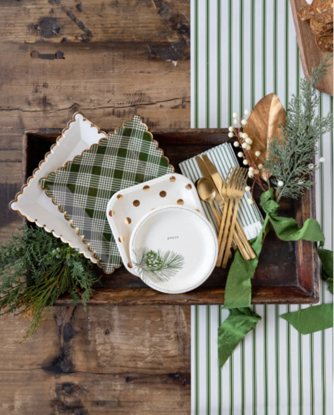 Botanical Green Christmas Table Tops/ Green Vignette Christmas - Etsy