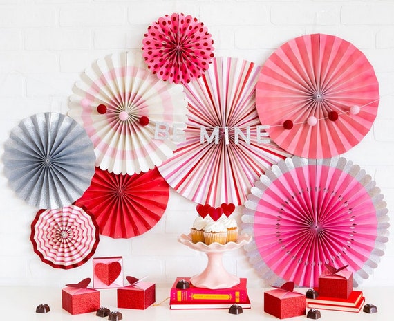 Valentine Pinwheel Backdroppaper Rosette Backdrop Wedding - Etsy
