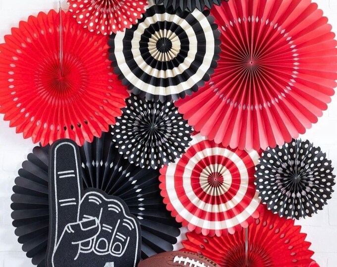 Basics Red Pinwheel Backdrop/paper Rosette Backdrop/wall Covering ...