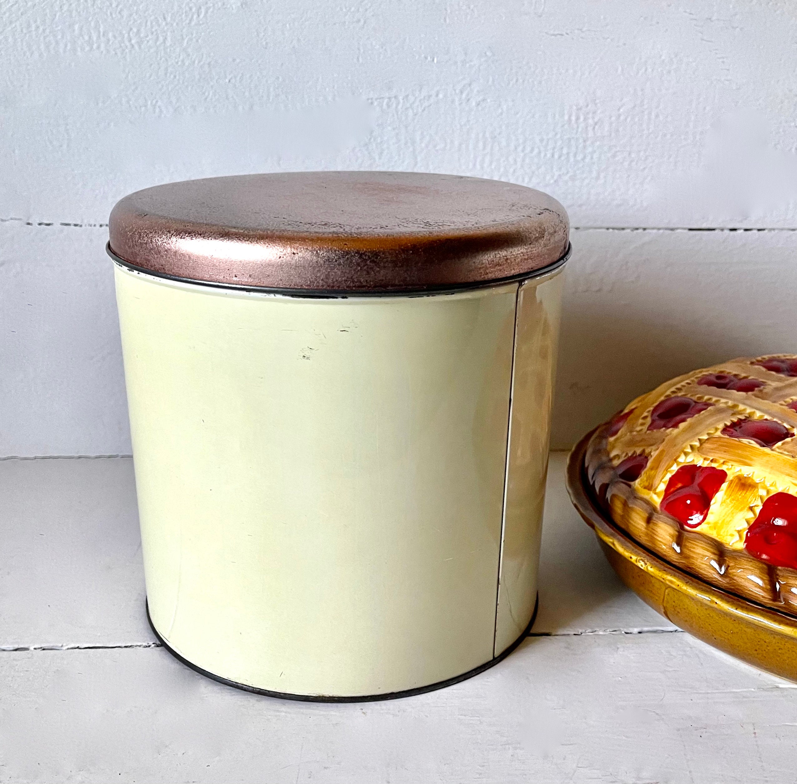 Metal Flour Canister 7 Inch Tall Canister 60s Kitchen - Etsy