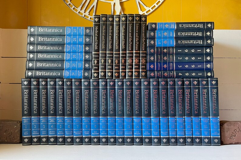 1991 Blue Encyclopaedia Britannica Micropaedia, 44 Books in ALL, Ready ...