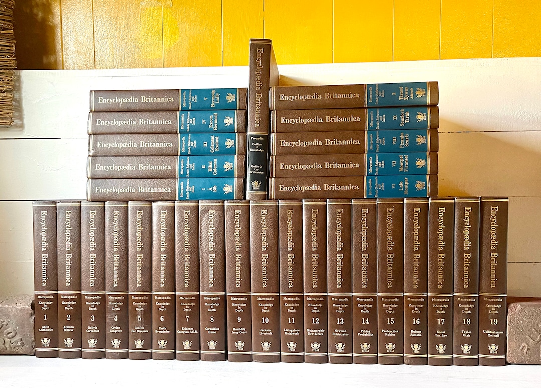 1983 Encyclopaedia Britannica, 30 Books in All, EXCELLENT CONDITION ...