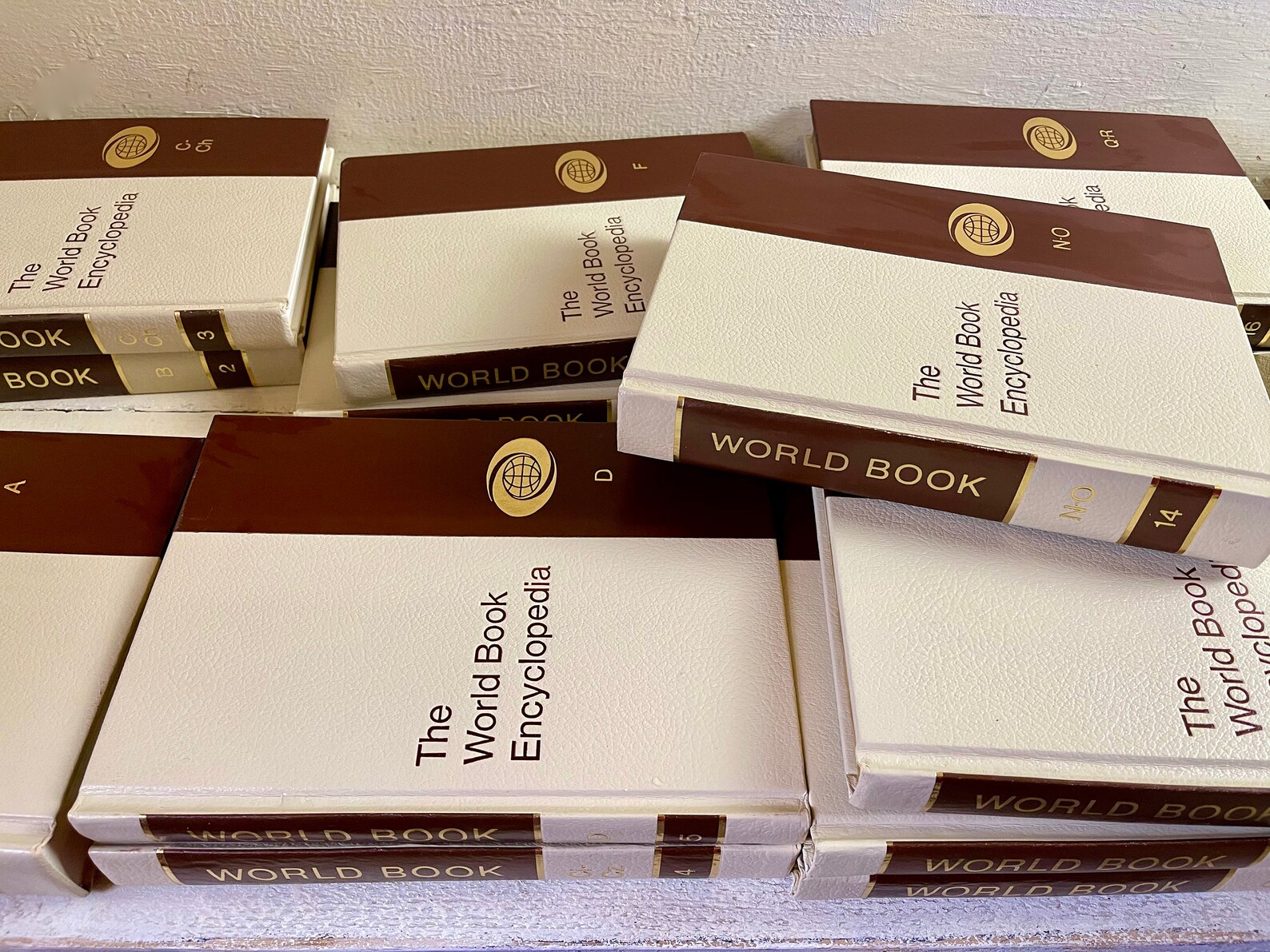 1972 World Book Encyclopedia Set, A-Z, 22 Books in All, Brown ...