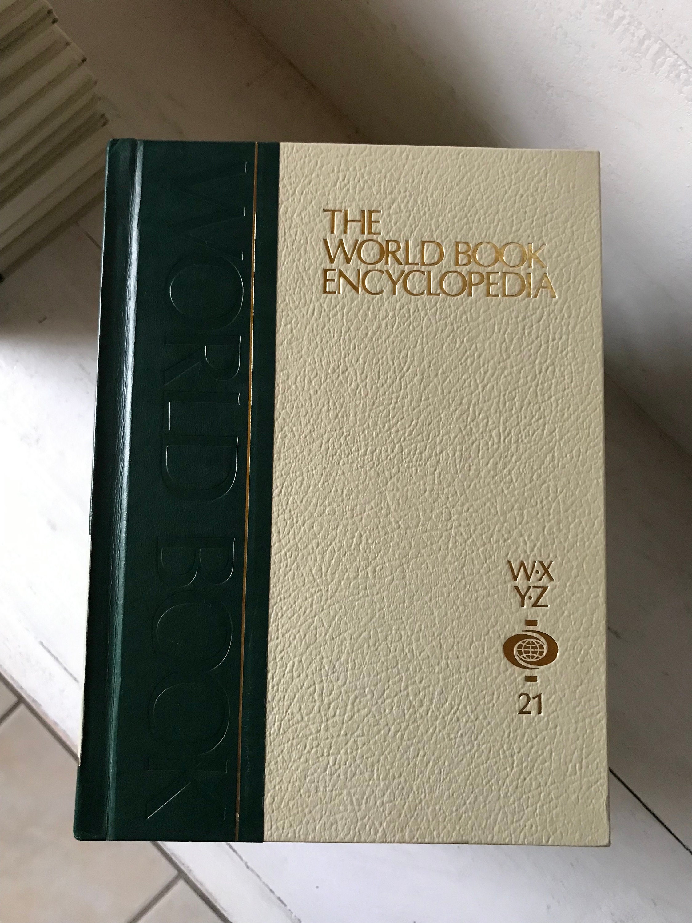 1988 World Book Encyclopedia Set 22 Books In All A to Z | Etsy