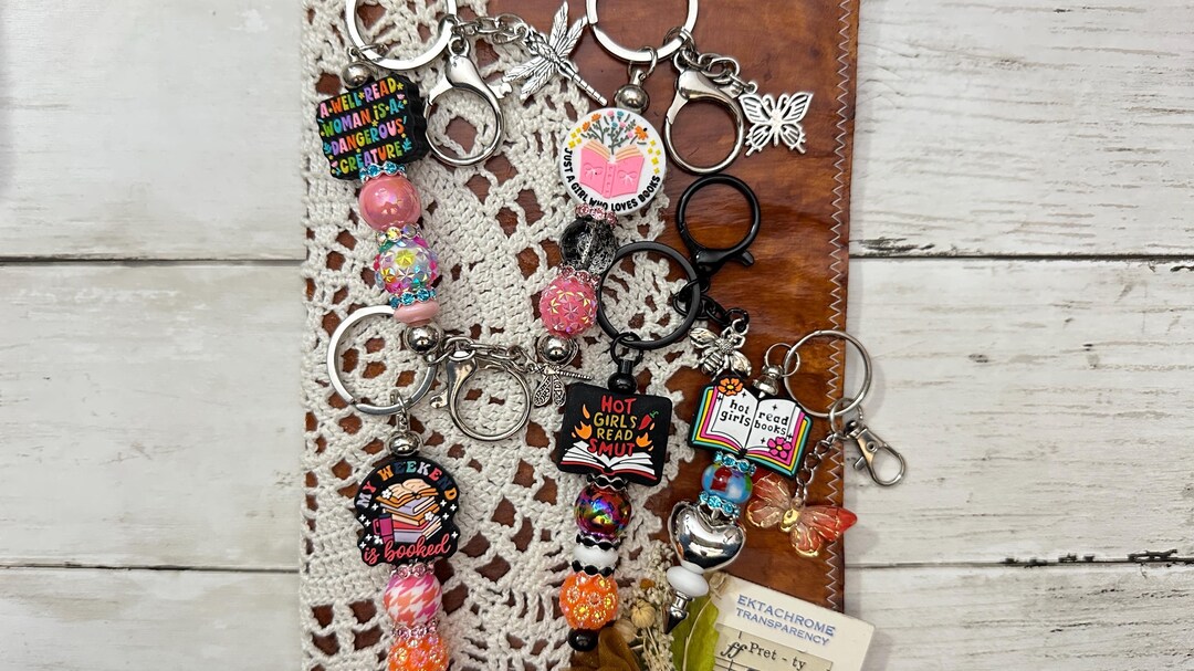 Book-themed Beaded Keychain - Silicone Acrylic Beads - Fancy Beadable ...