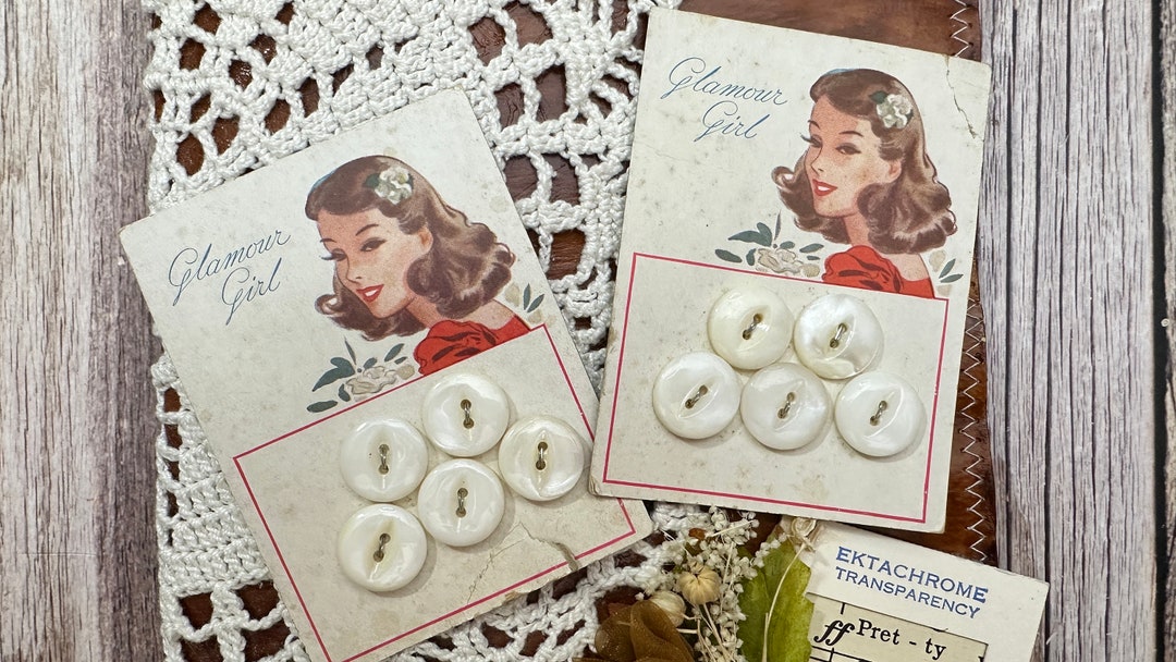Vintage Glamour Girl Buttons on Card 2. Great Gift for Vintage Fashion ...