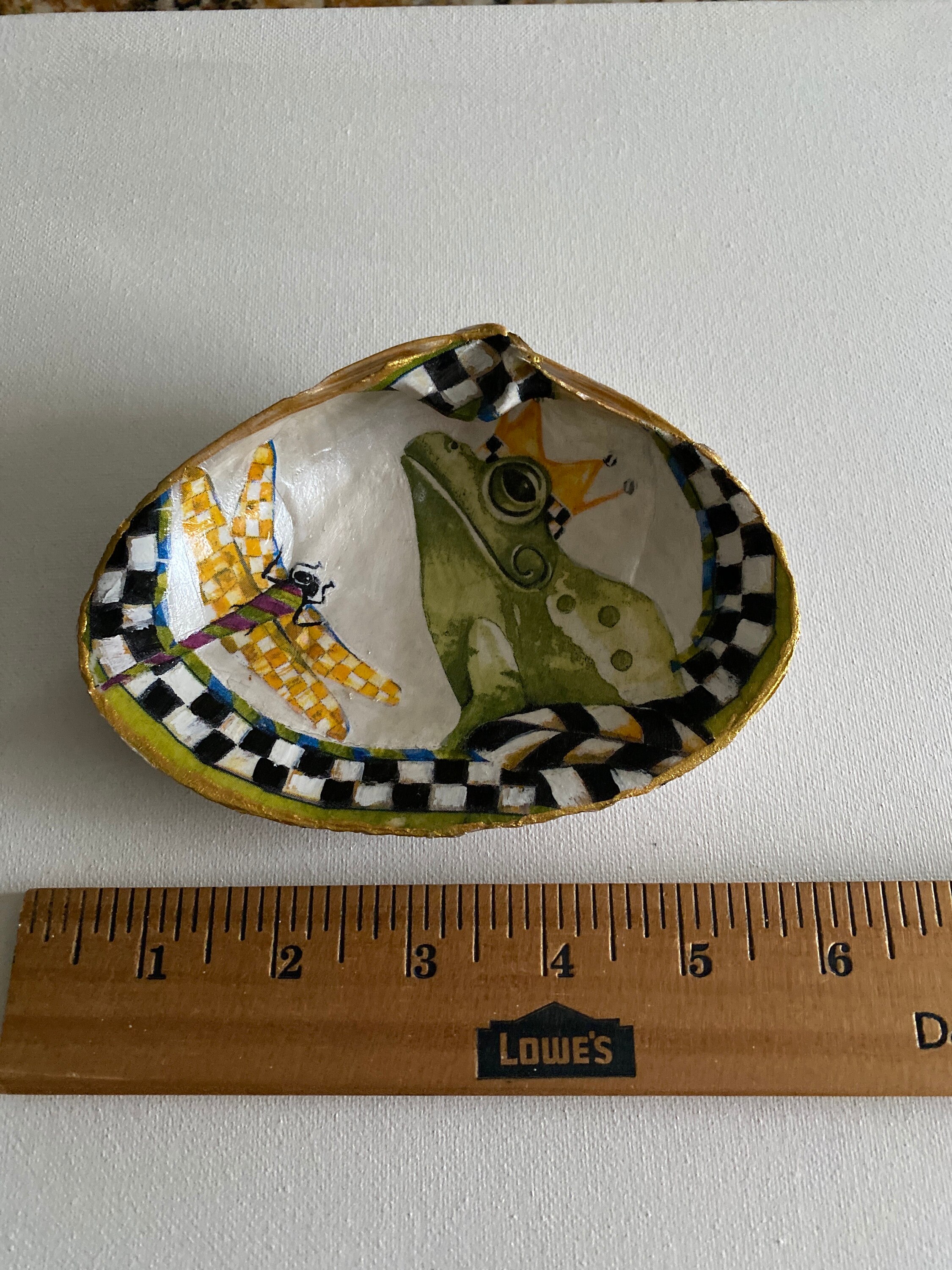 Clam Shell Decoupaged Black & White Check With Frog hand Painted by Me ...