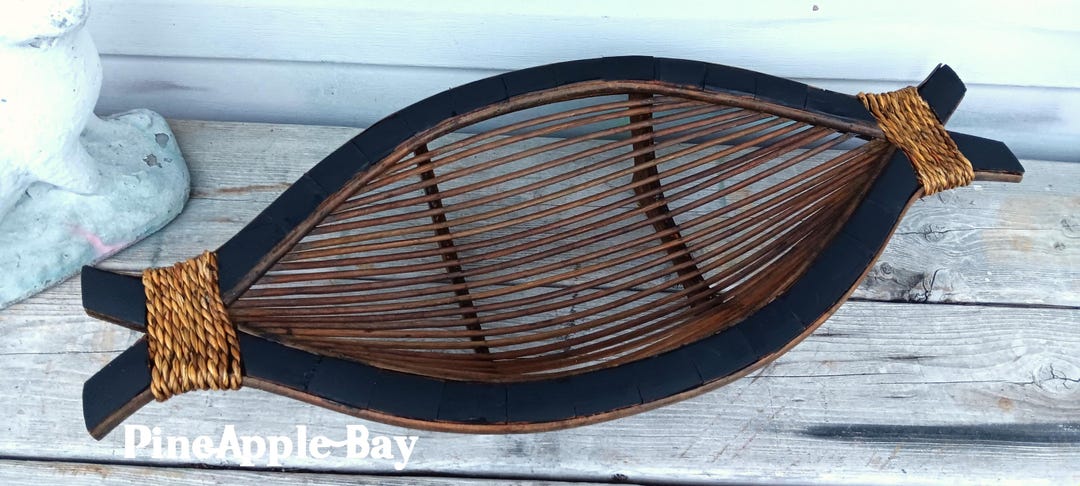 Vintage Fish Shaped Bamboo Basket, Rustic Wood Reed Canoe Shaped ...