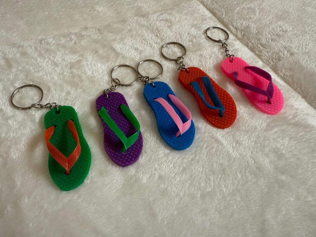 Mini Flip Flop Keychain Set – Pack of 5 – Cute Slipper Keyrings ...