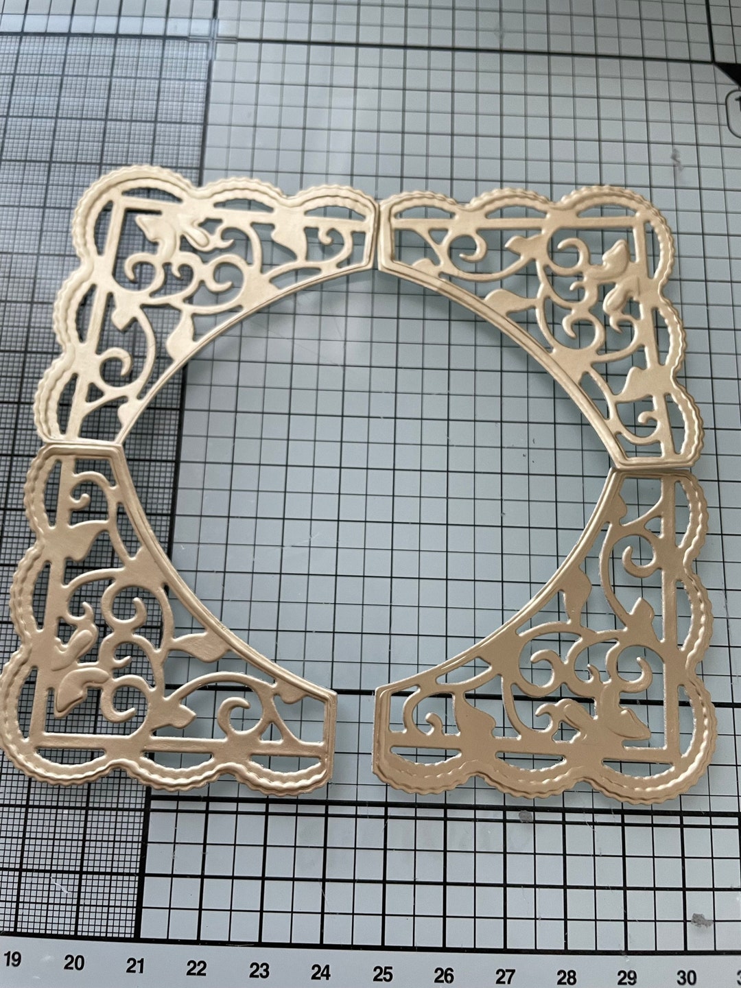 Scallop Edge DETAILED CORNER ACCENTS, Set of 4 Die Cut and Embossed ...
