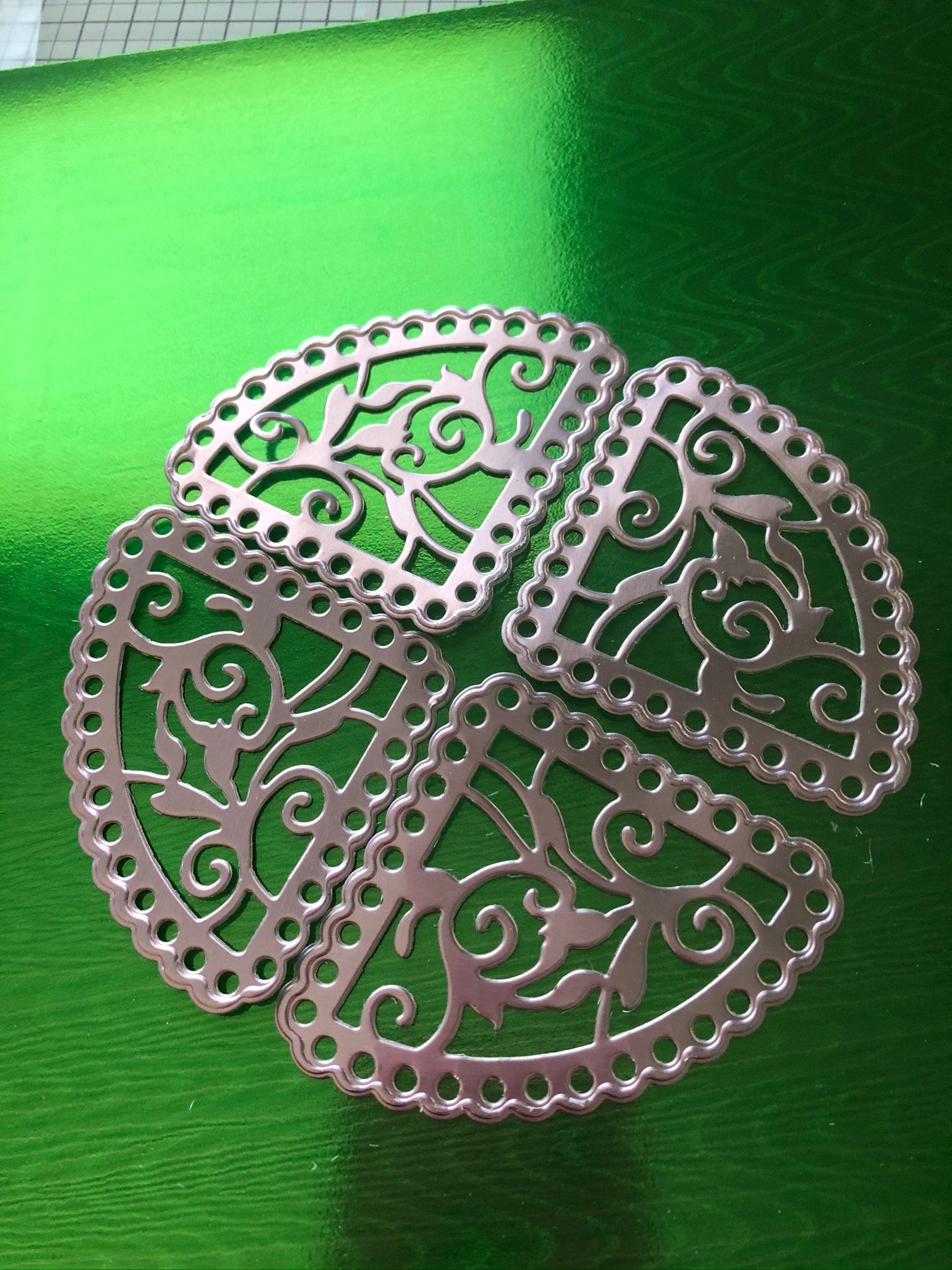 CORNER EMBELLISHMENTS, Die Cut and Embossed Set of 4 Medium CORNER ...