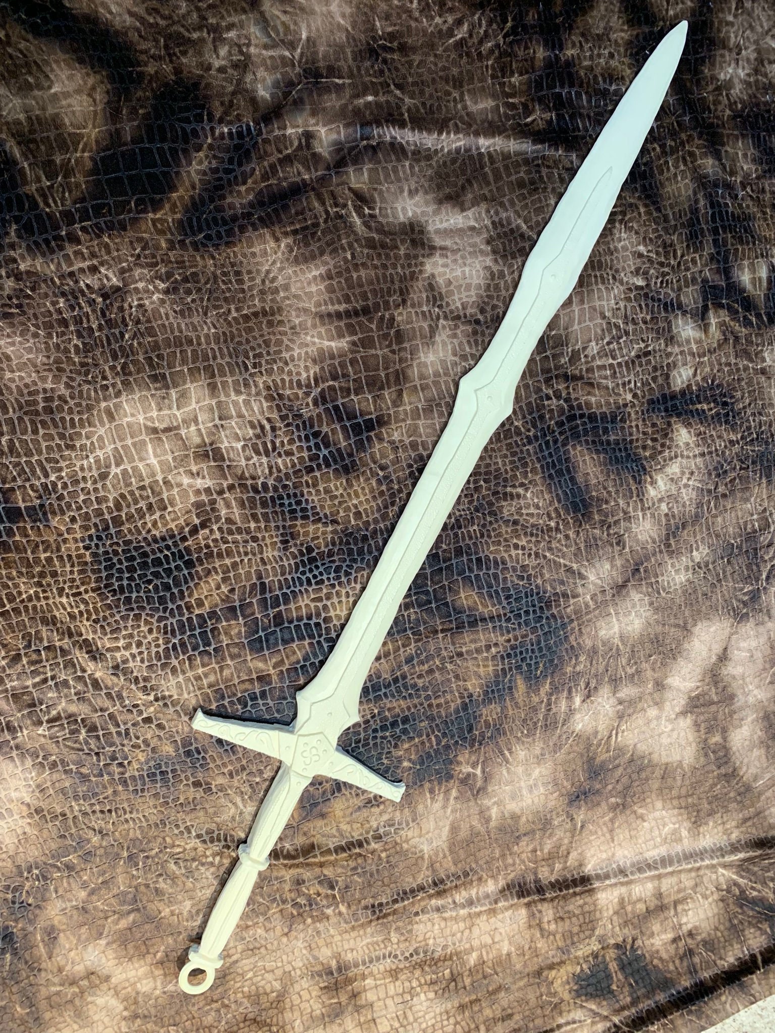 Dragonbone Greatsword