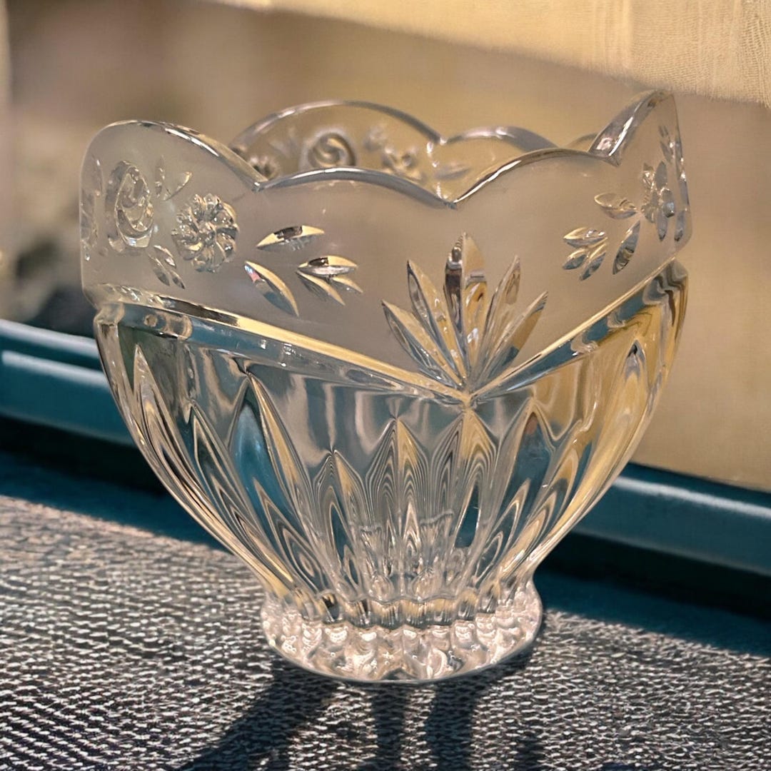 Vintage Oneida Southern Garden Lead Crystal Candy/sugar Bowl - Etsy