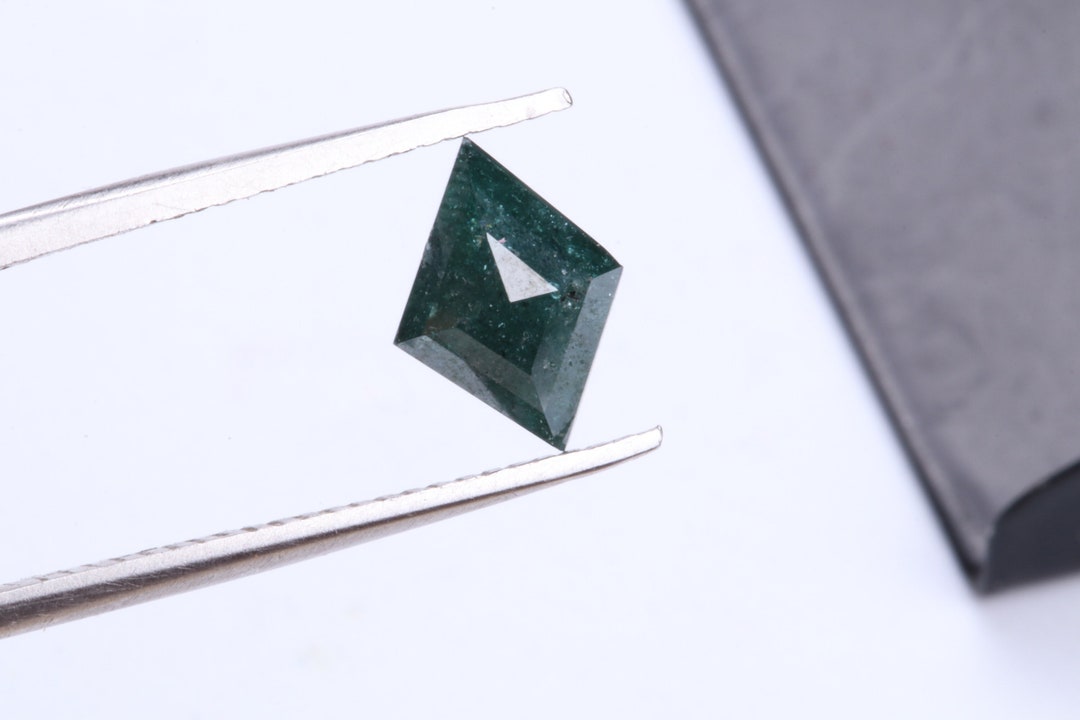 1.30cts/ 9.70x7.02x3.28mm Blue Kite Shape Rose Cut Faceted Diamond ...