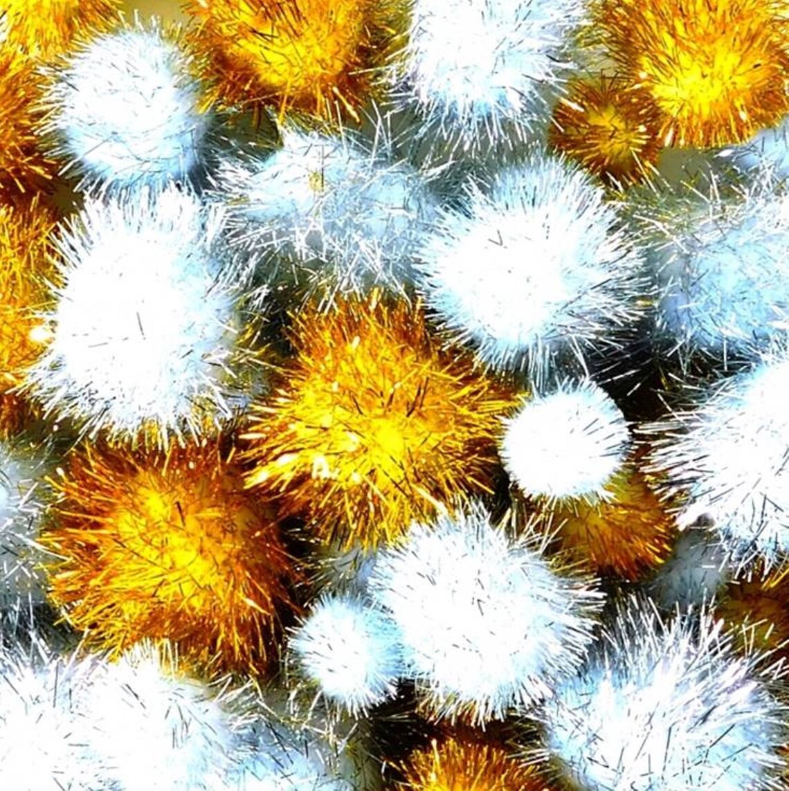 Gold and Silver Pom Poms Pack 30 Assorted Sizes - Etsy UK