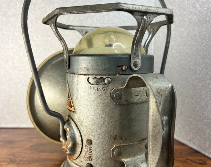 Antique Delta Powerlite Lantern - Etsy