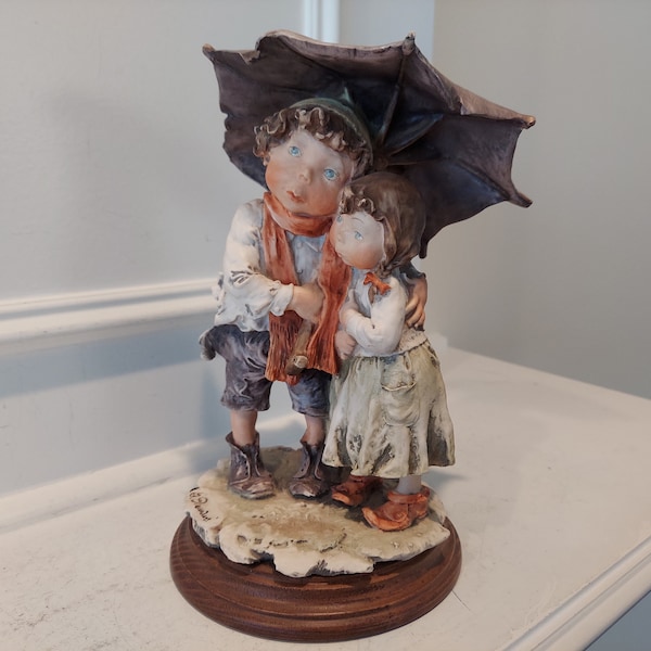 Boy and Girl Statue With Umbrella - Etsy