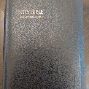 Holy Bible Red Letter Edition - Old and New Testaments - Books Inc ...