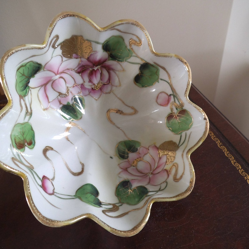 Water Lily Plate - Etsy