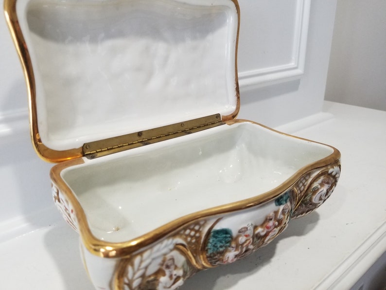 Antique R Capodimonte Porcelain Hand Painted Box With Lid - Gold Trim ...
