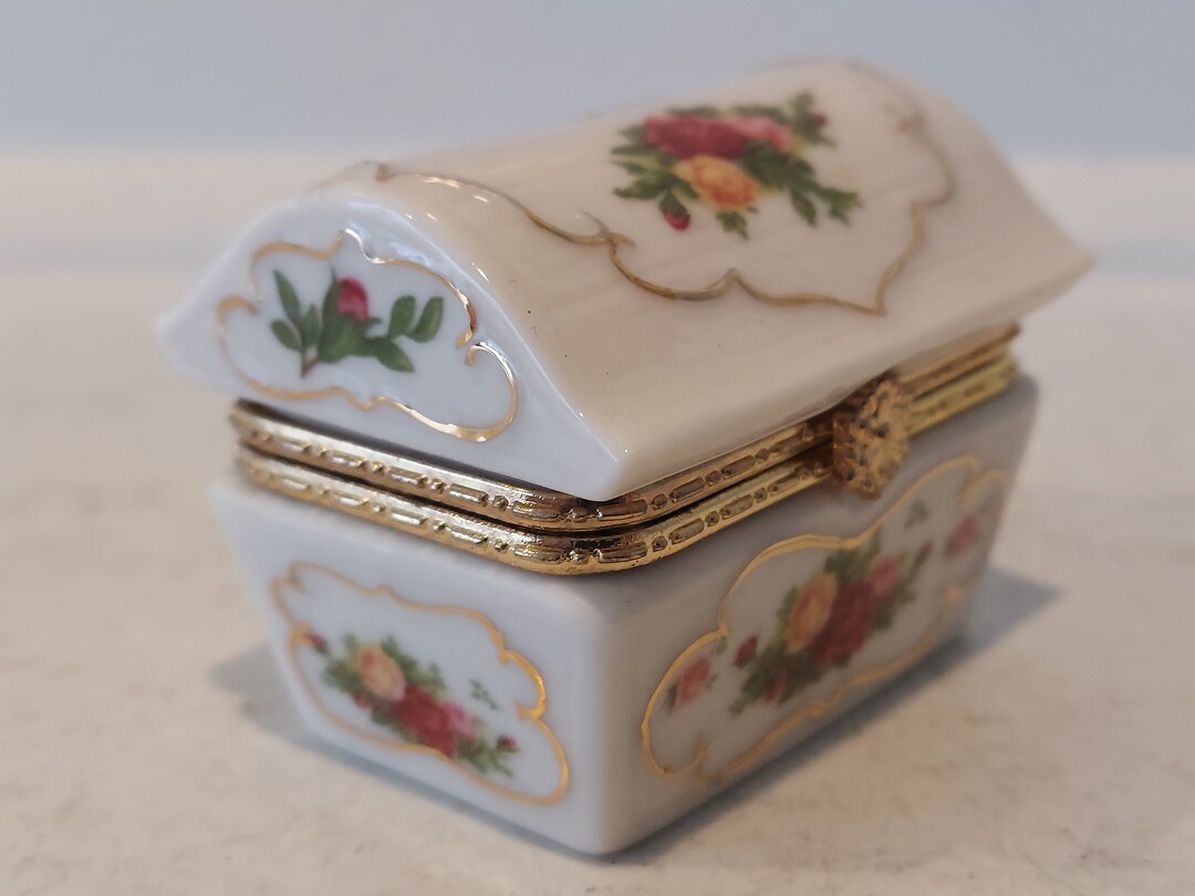 Porcelain Jewelry Box Royal Albert - Design With Gold Accents - Old ...