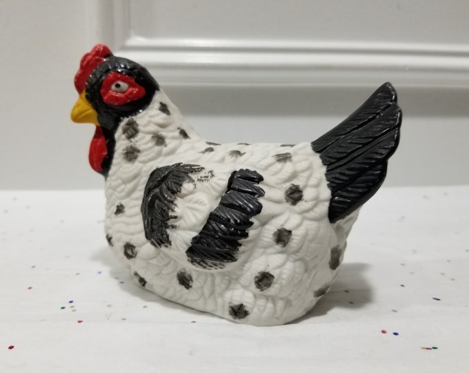 Hen Ceramic Decor - High Level of Details - Chicken Decor - Etsy