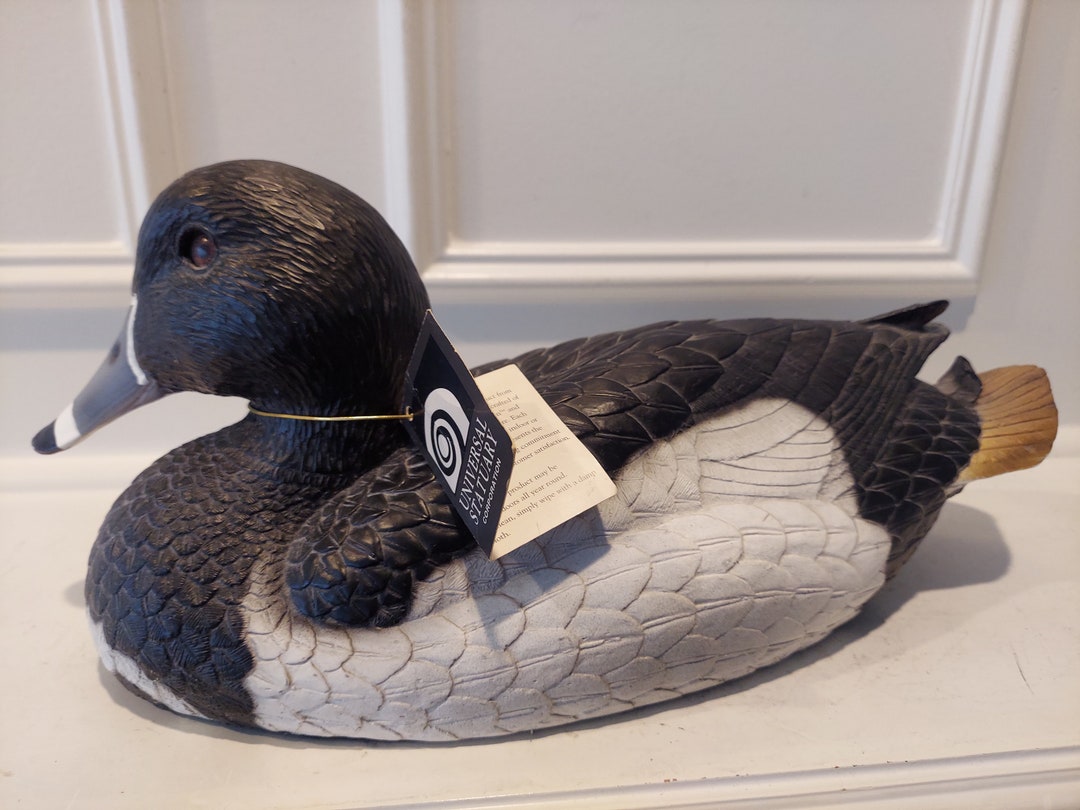 Universal Statuary - Collectible Dura Resin Duck - High Level of ...