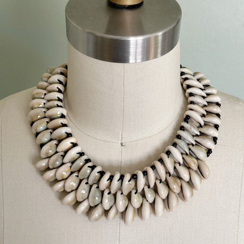 Cowrie Shell Necklace - Etsy