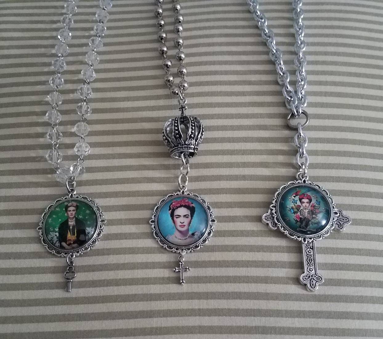 Frida Kahlo Necklaces. These Beautiful Necklaces Are Three Styles to ...