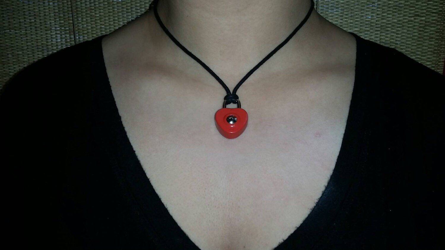 Black Choker With Heart Shaped Lock: Vintage Heart Shaped Lock on Black ...