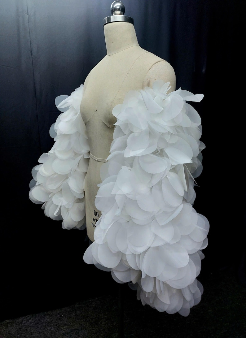 LS196 / Flower Detachable Wedding 3D Cape /custom Cape - Etsy