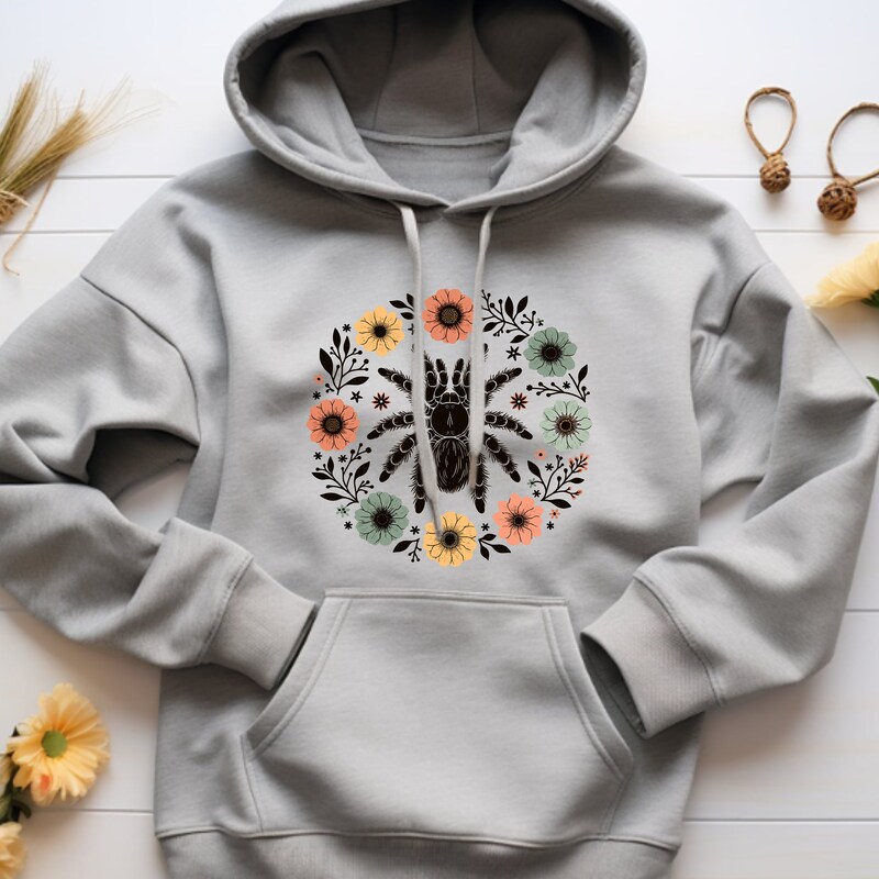 Tarantula Pullover - Etsy