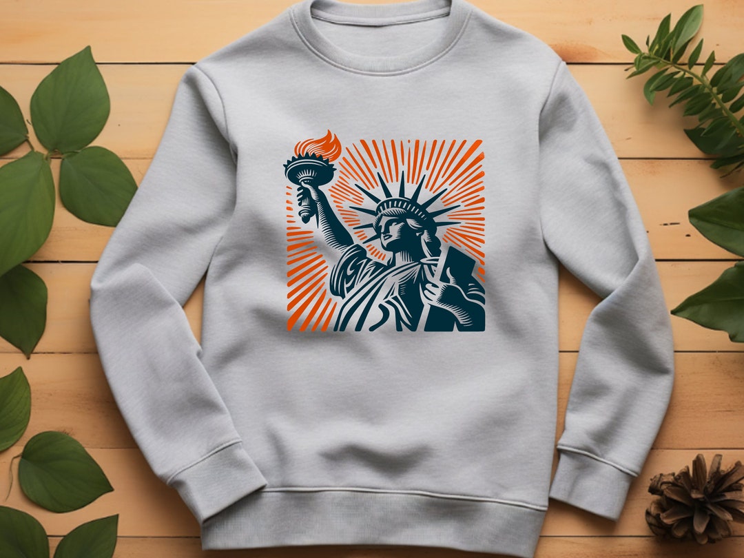 Liberty Sweater. Landmark Gift. Statue Sweater. NY Sweatshirt. NYC ...
