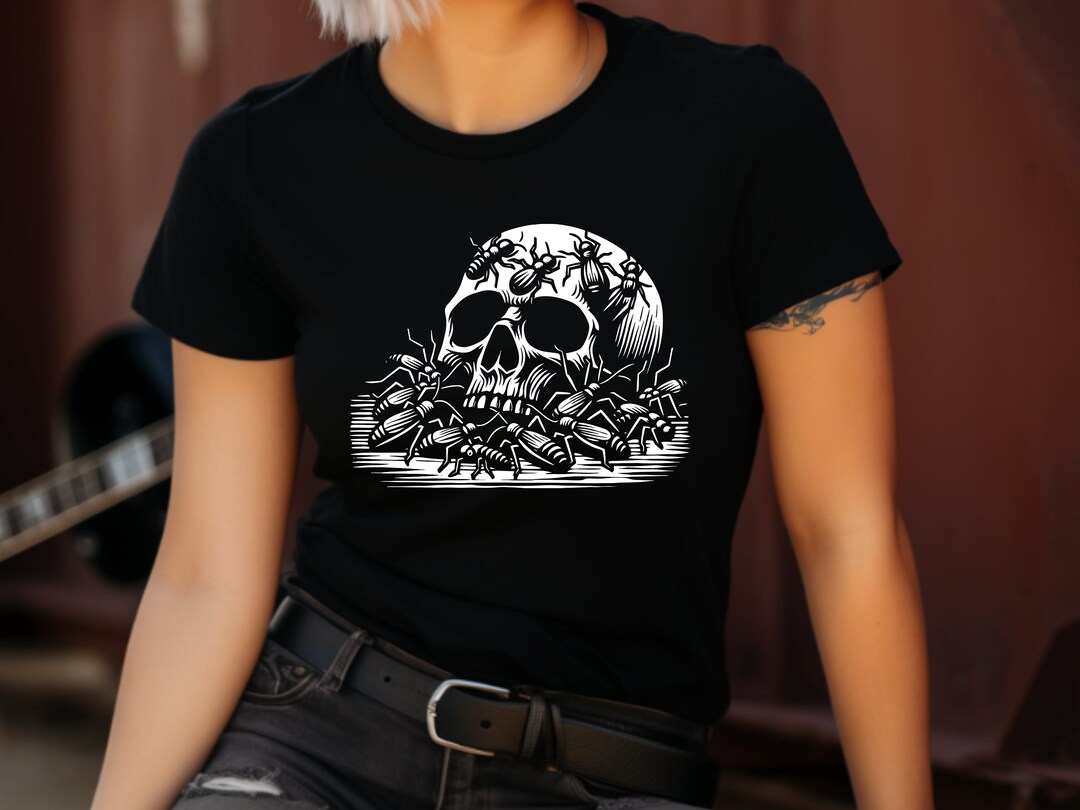 Gothic Shirt. Skull T-shirt. Creepy Shirt. Scary Gift. Horror Tee ...