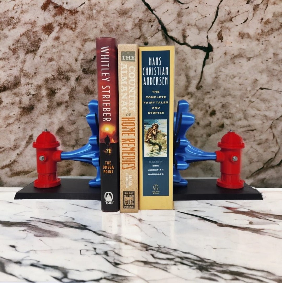 Firefighter Book Nook - 3D Printed Fire Scene Diorama - Water Spray ...