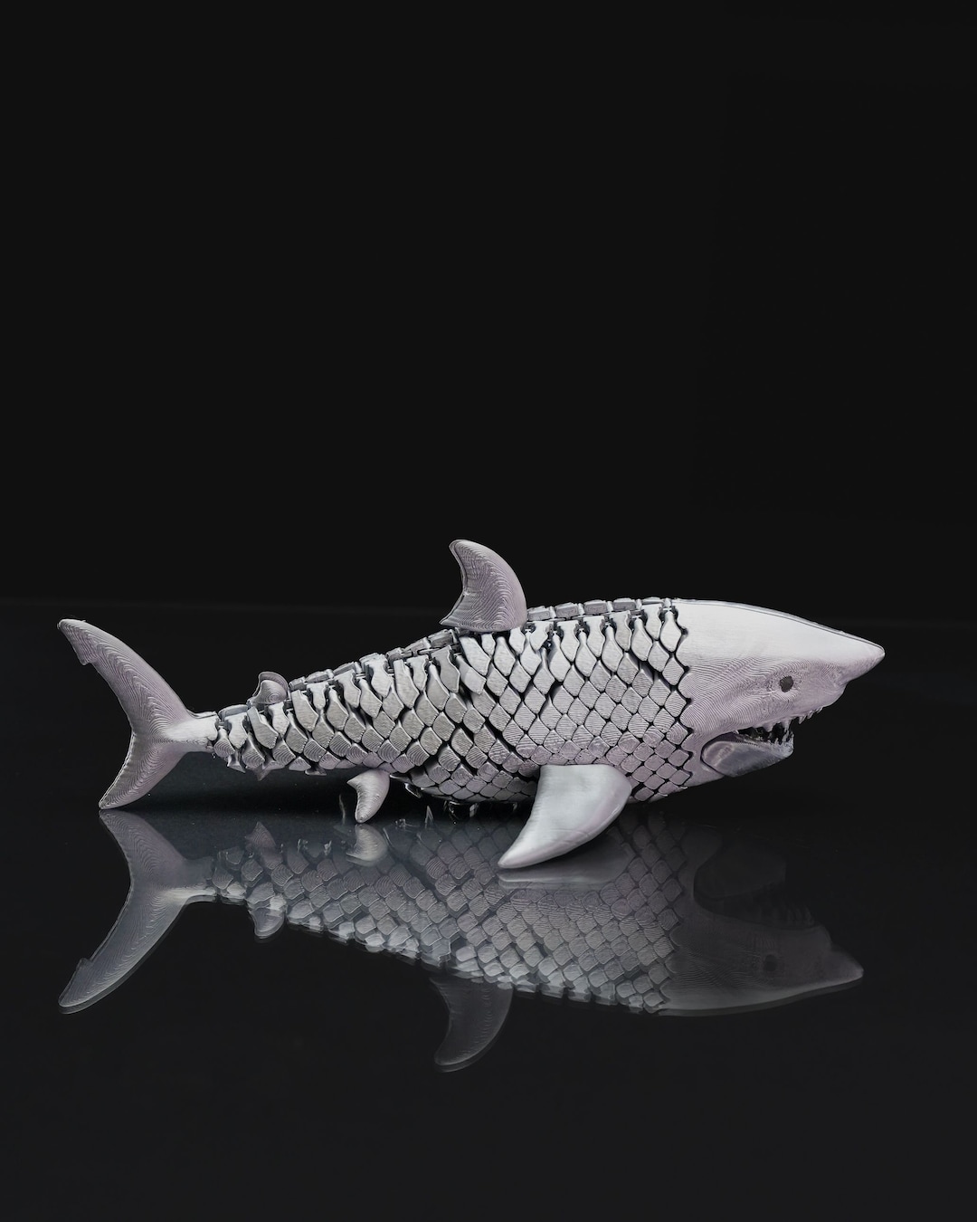 Great White Fish Articulated Fidget Toy - Ocean Desk Articulating ...