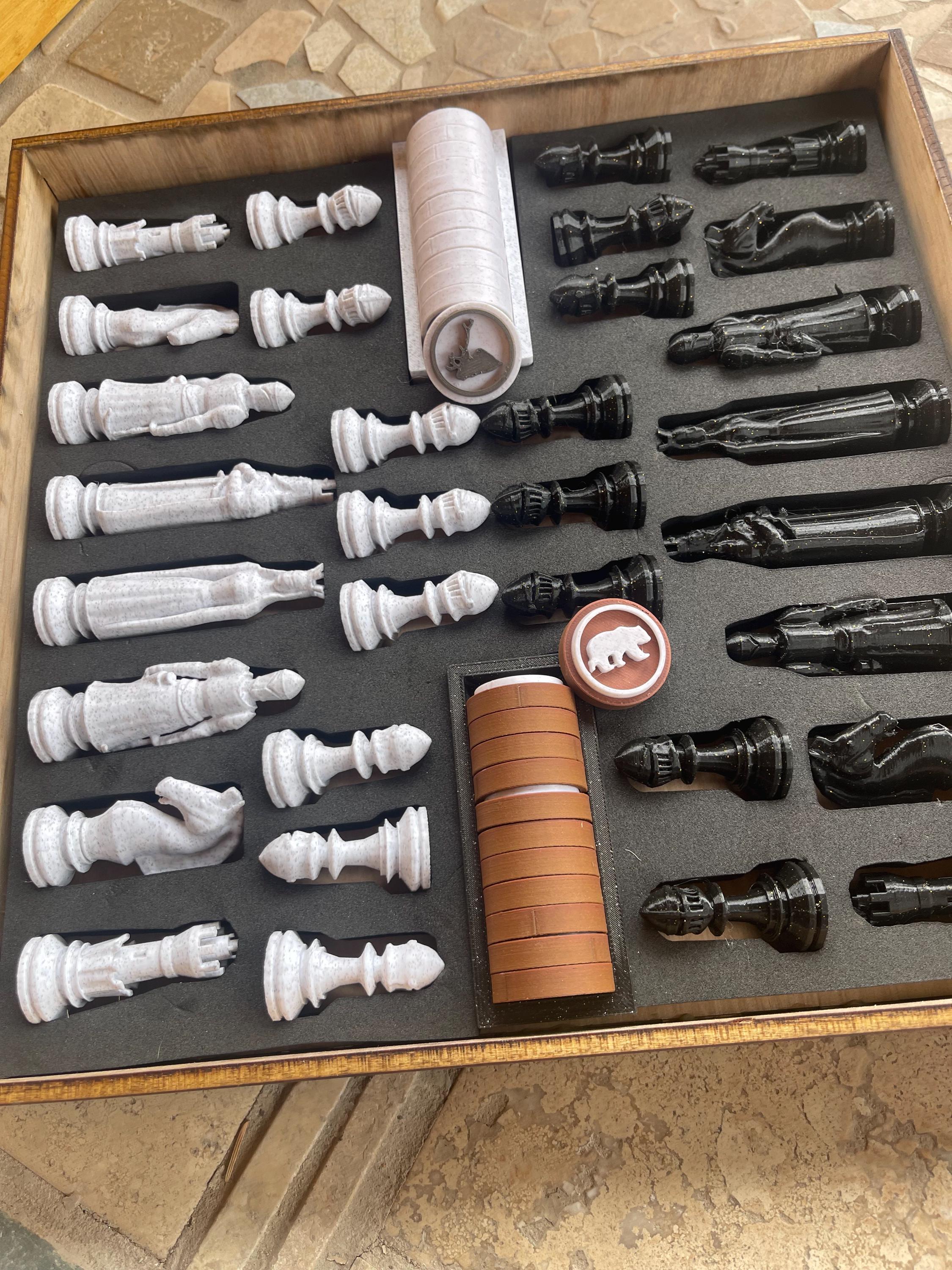 Wildlife Checkers Set With Bonus Chess Pieces , Checkers Game Box, for ...