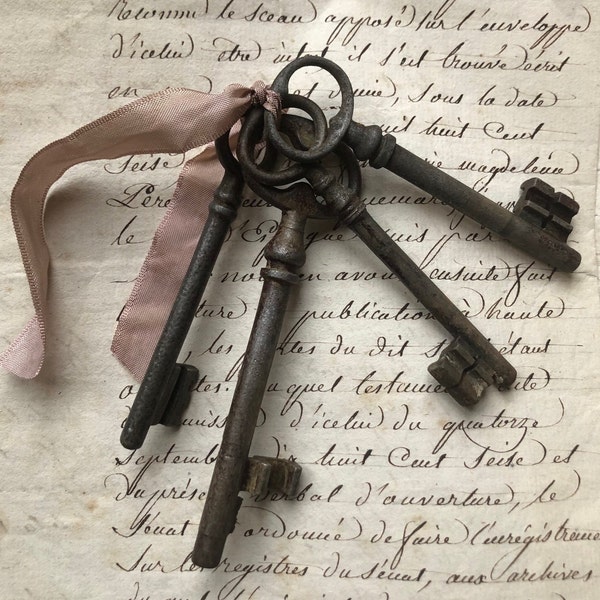 Antique Castle Keys - Etsy