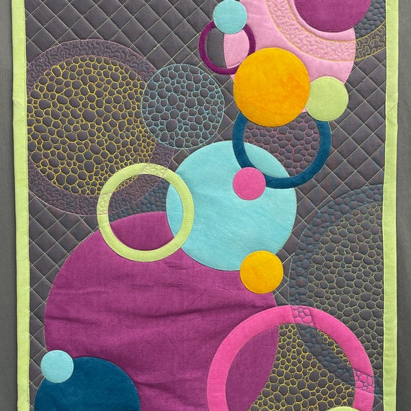 Modern Circle Quilt - Etsy