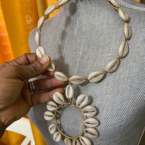 Cowrie Choker “large Plus Size” - Etsy
