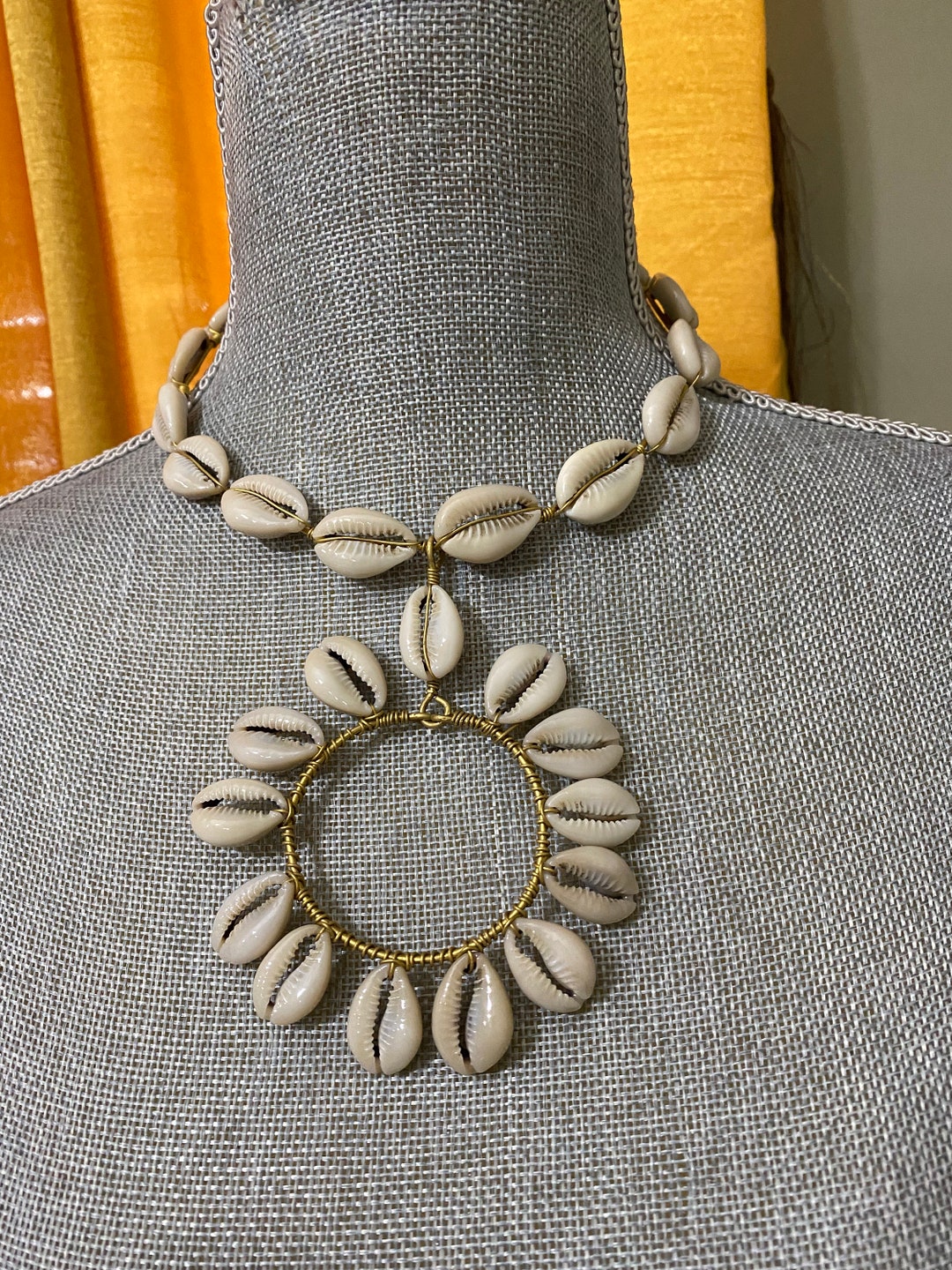Cowrie Choker “large Plus Size” - Etsy