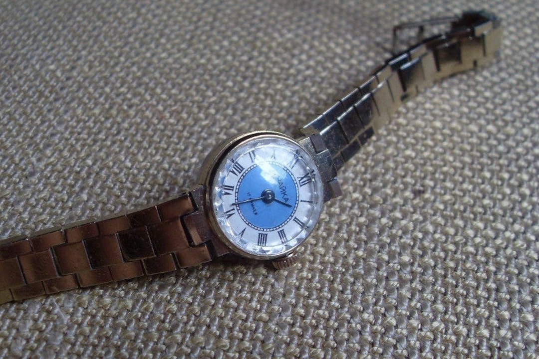 Small Women's Vintage Watch Chaika Women Watch Vintage - Etsy