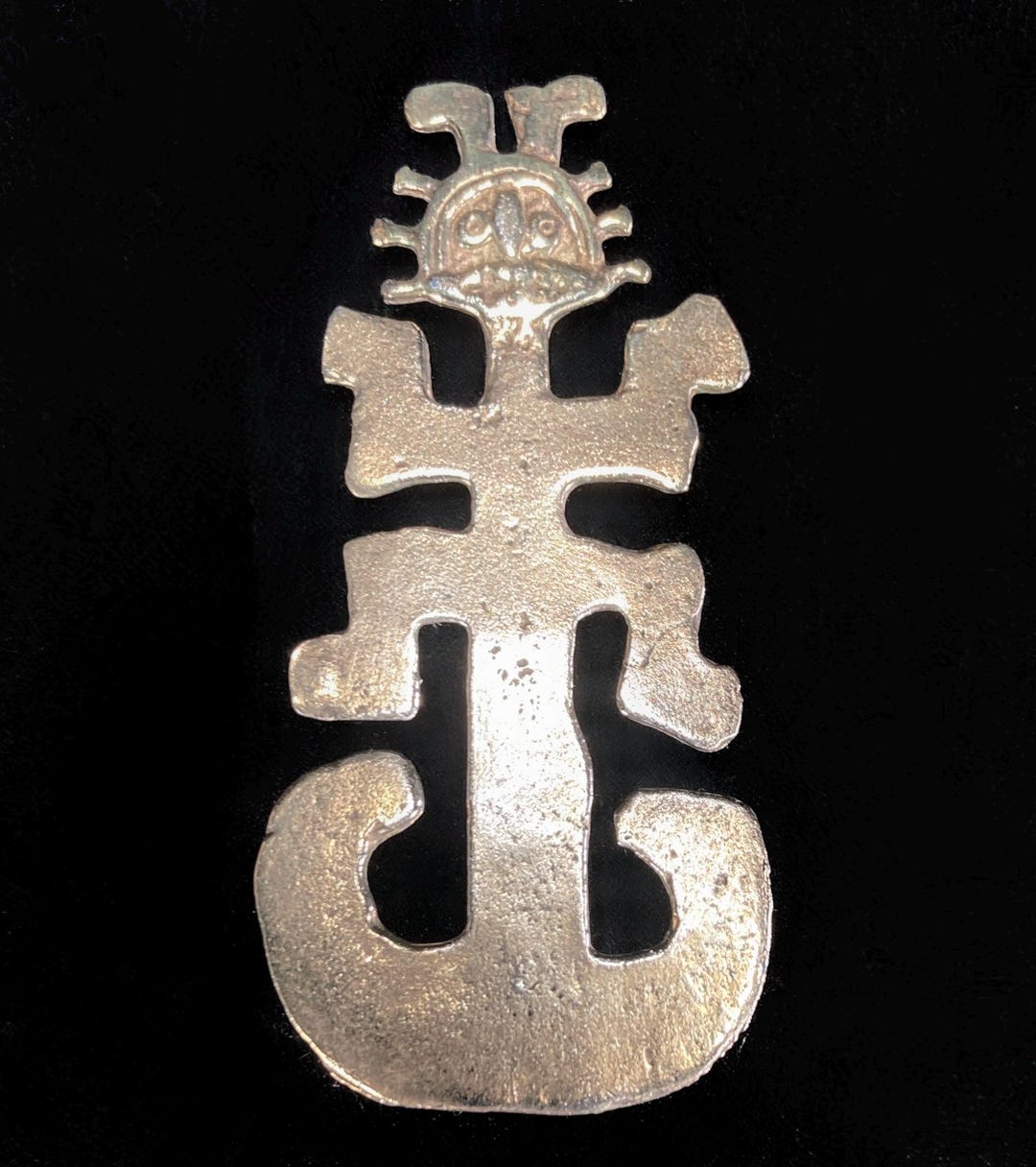 Metropolitan Museum of Art (MMA) Tolima Anthropomorphic Pre-columbian ...