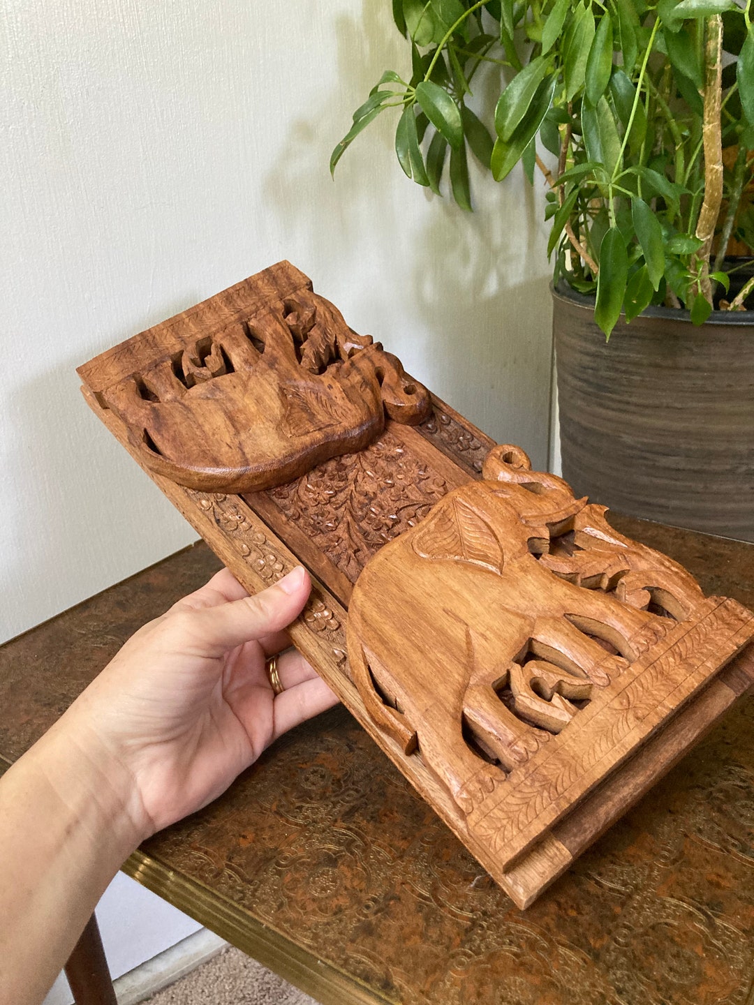 Wood Elephant Expandable Book Holder - Etsy